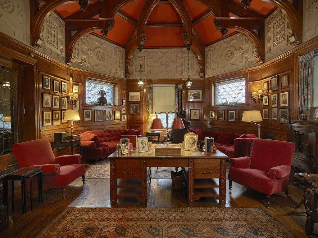 The History Museum | Oliver Mansion